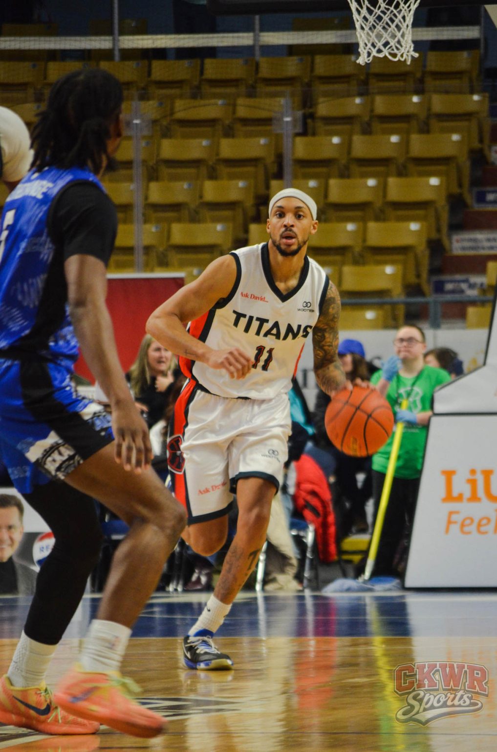 Adding Experience and Perimeter Depth with New Backcourt Duo - KW Titans